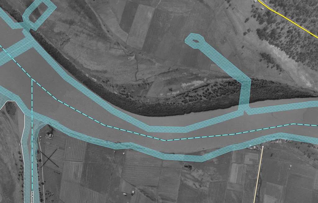 Mapping waterway changes - adding/losing land - General ...